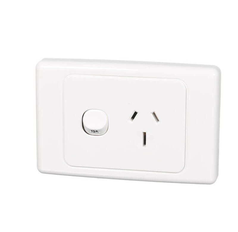 Clipsal 2015/15-WE | 15Amp Single Power Point GPO White | 2000 Series