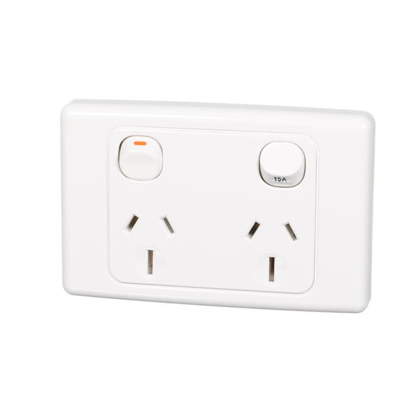 Clipsal 2025/15-WE | 15Amp Double Power Point GPO White | 2000 Series