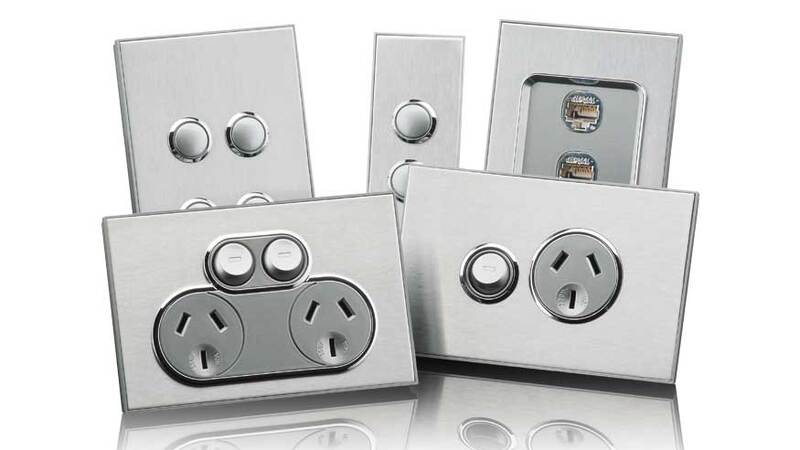 CLIPSAL SATURN 4025USBC-HS | 10A Double Power Point C/W USB | Horizon ...
