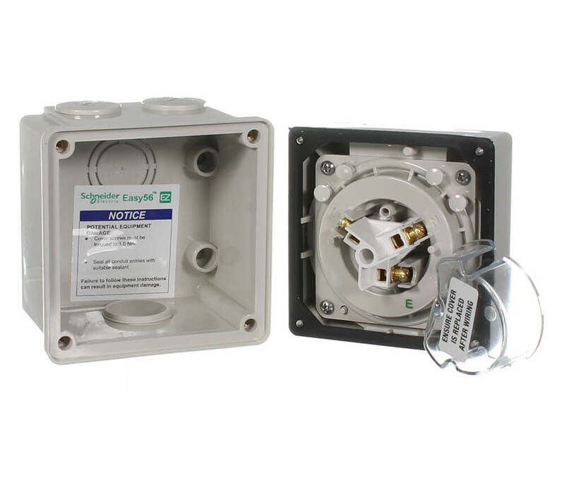 CLIPSAL EY56AI315 | Appliance Inlet 3 Flat Pin 15Amp IP66 | EASY56