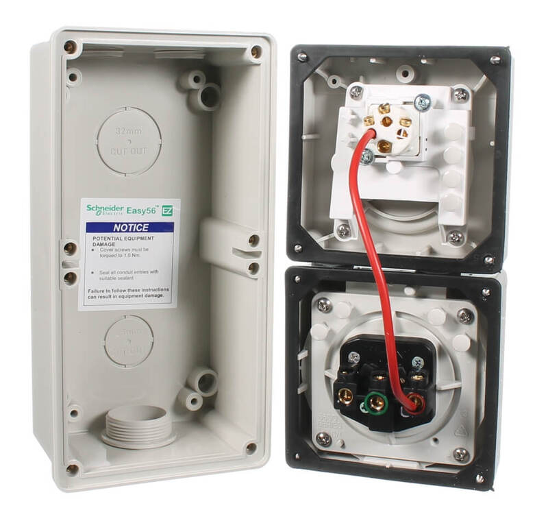 CLIPSAL EY56C315 | 3 Pin 15Amp Switched Socket Outlet IP66 | Easy56