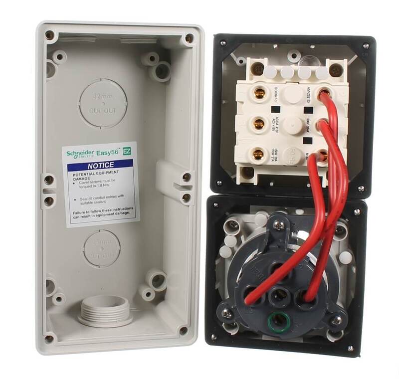 CLIPSAL EY56C532 EASY56 | 32Amp Switched Outlet 3PH 5 Pin Round IP66