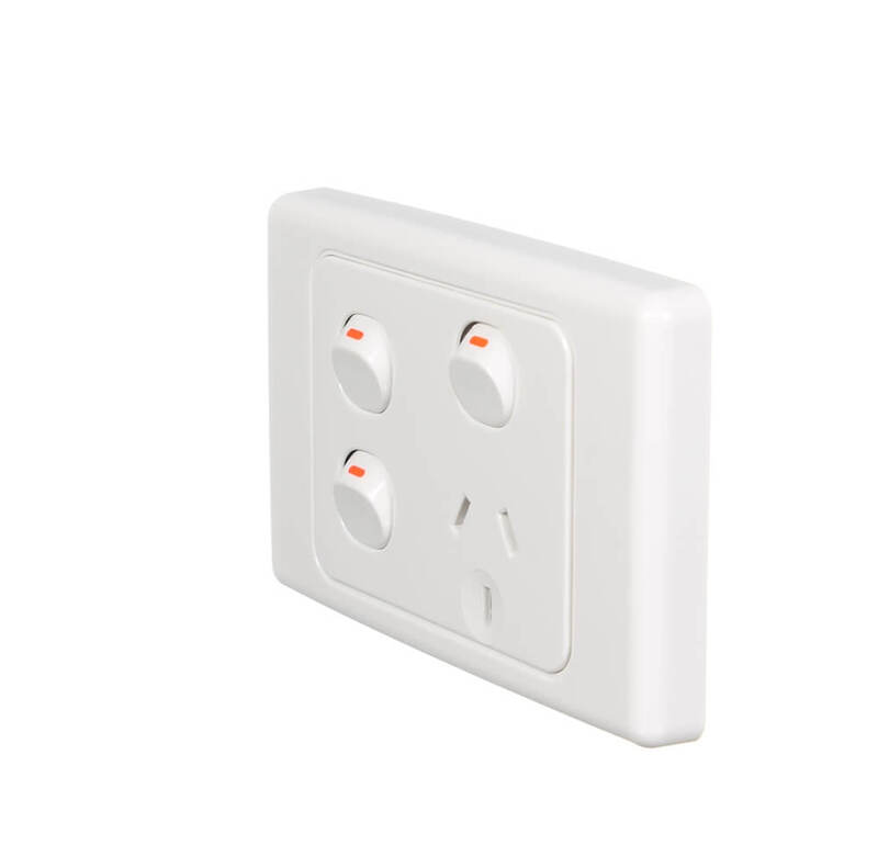 Clipsal 2015XX-WE | 10Amp Single Power Point With 2 Extra Switches ...