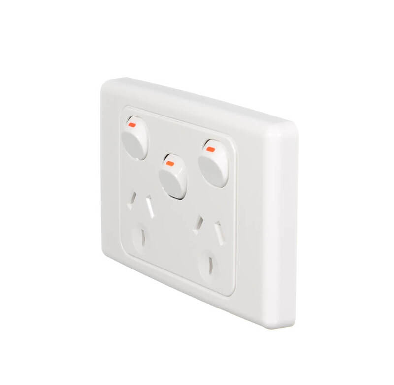 Clipsal 2025XA-WE | 10Amp Double Power Point With Extra Switch White ...