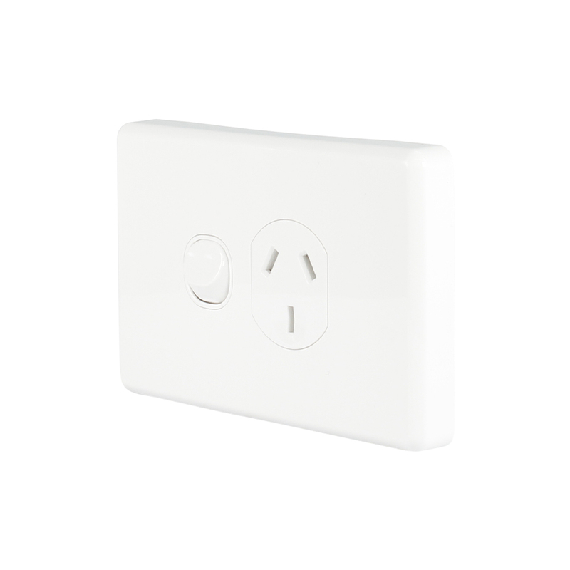 Clipsal C2015WE | Single GPO 10Amp White (Classic Series) C2015-WE