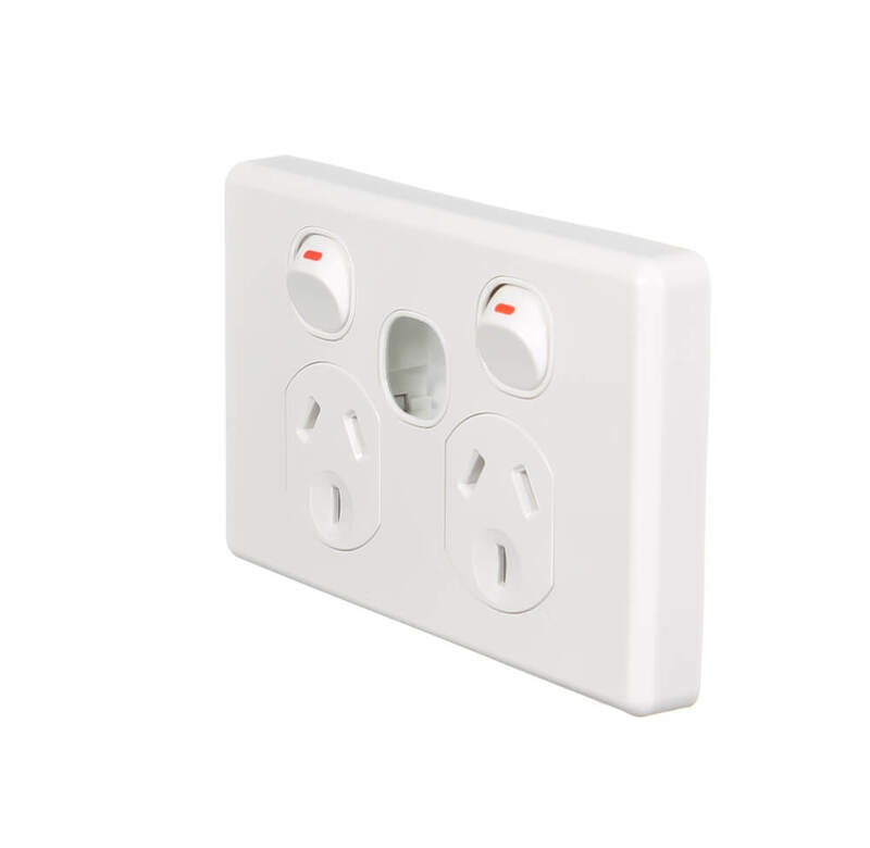 Clipsal C2025XUA-WE | Double power point GPO With Extra Switch NO MECH ...