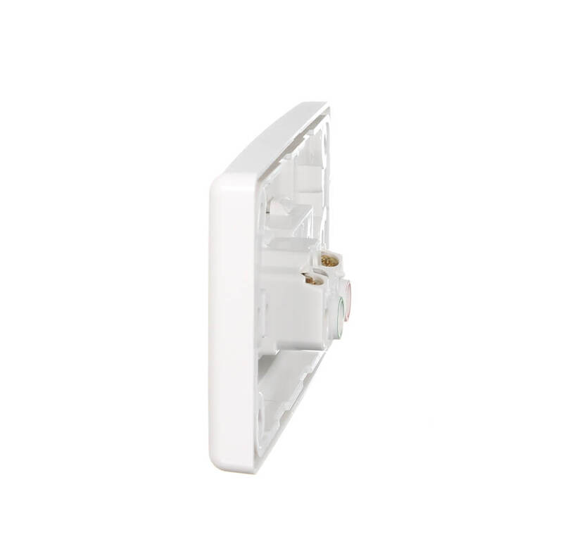 Clipsal 2015-WE | 10Amp Single Power Point White | 2000 Series