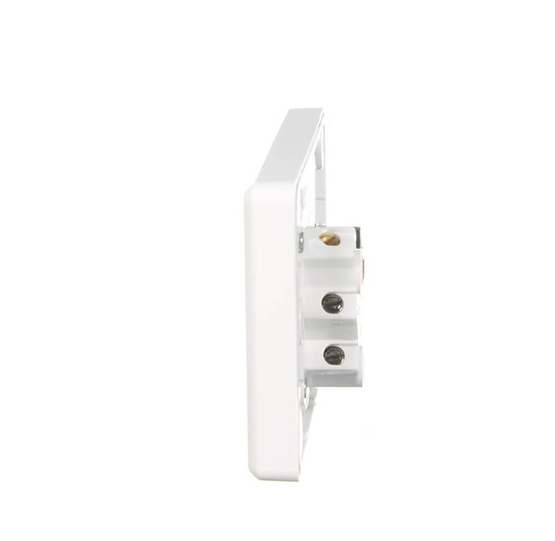Clipsal Classic C2015X-WE | Single GPO With Extra Switch 10Amp White