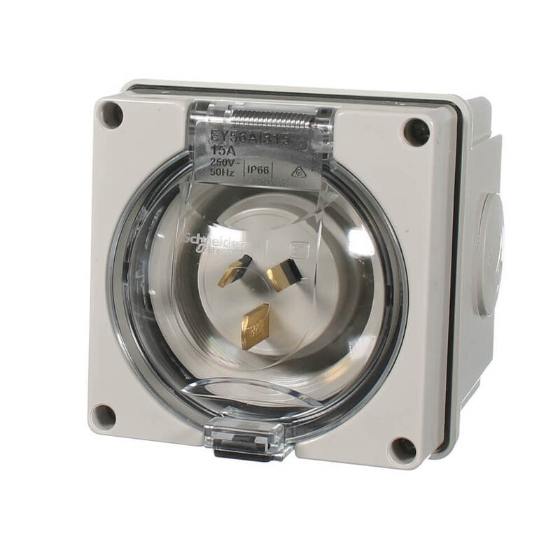 CLIPSAL EY56AI315 | Appliance Inlet 3 Flat Pin 15Amp IP66 | EASY56