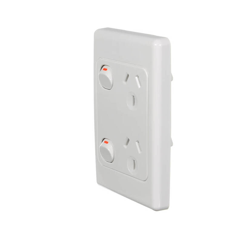 Clipsal 2025V-WE | 10Amp Double Vertical Power Point GPO White | 2000 ...