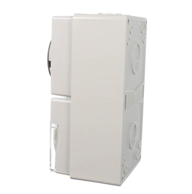 CLIPSAL 56C532 | 5 Pin 32Amp Combination Switched Socket 56 Series Grey