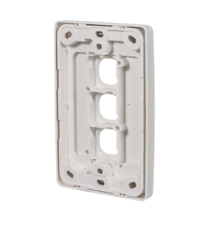 Clipsal 2033VH-WE | 3 Gang Grid And Surround 2000 Series White