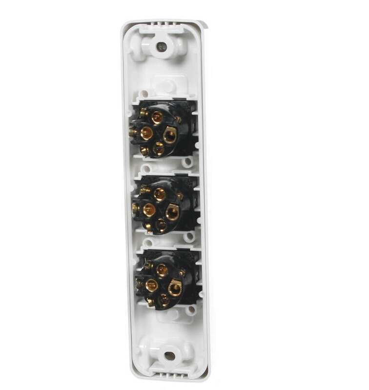 Clipsal Classic C2033A-WE | 3 Gang Architrave switch 10 Amp White