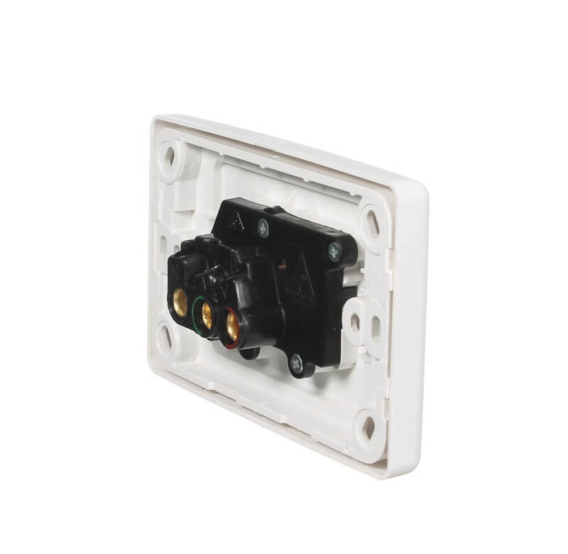 Clipsal 2015L-WE | 10Amp Round Earth Single Power Point White