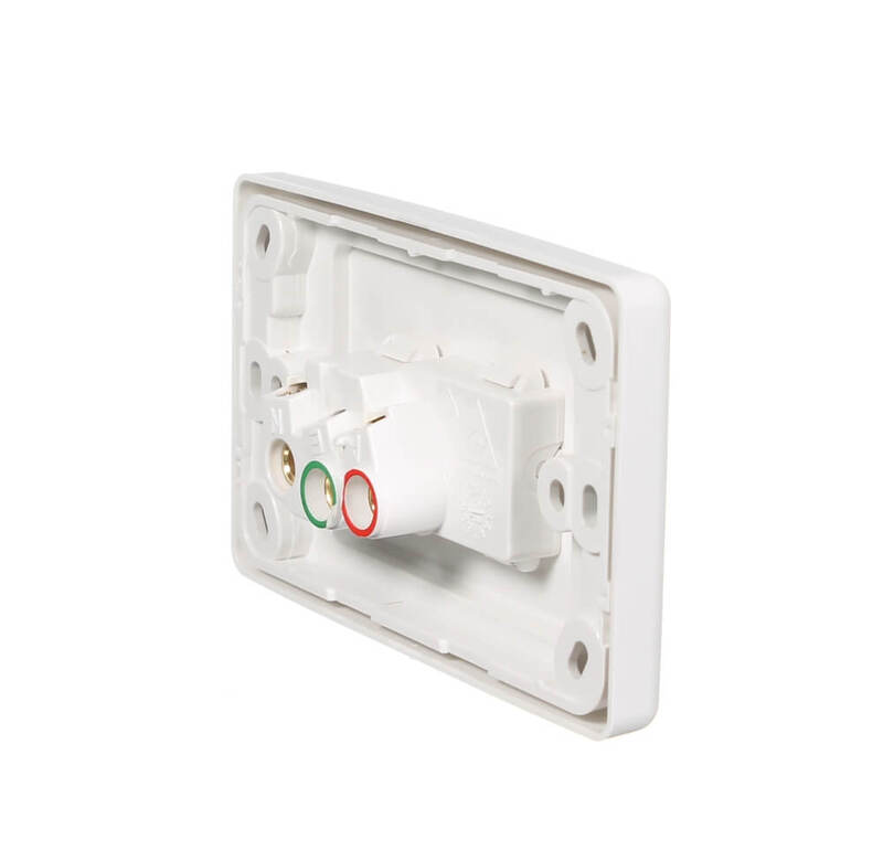 Clipsal 2015-WE | 10Amp Single Power Point White | 2000 Series