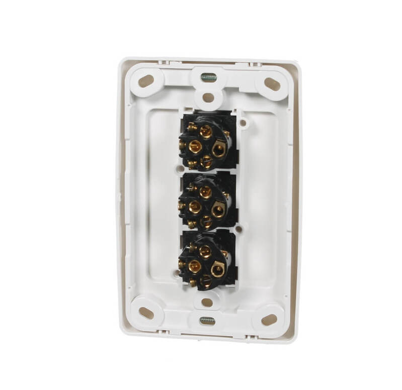 Clipsal 2033VA-WE | 3 Gang Switch 10Amp 2000 Series White