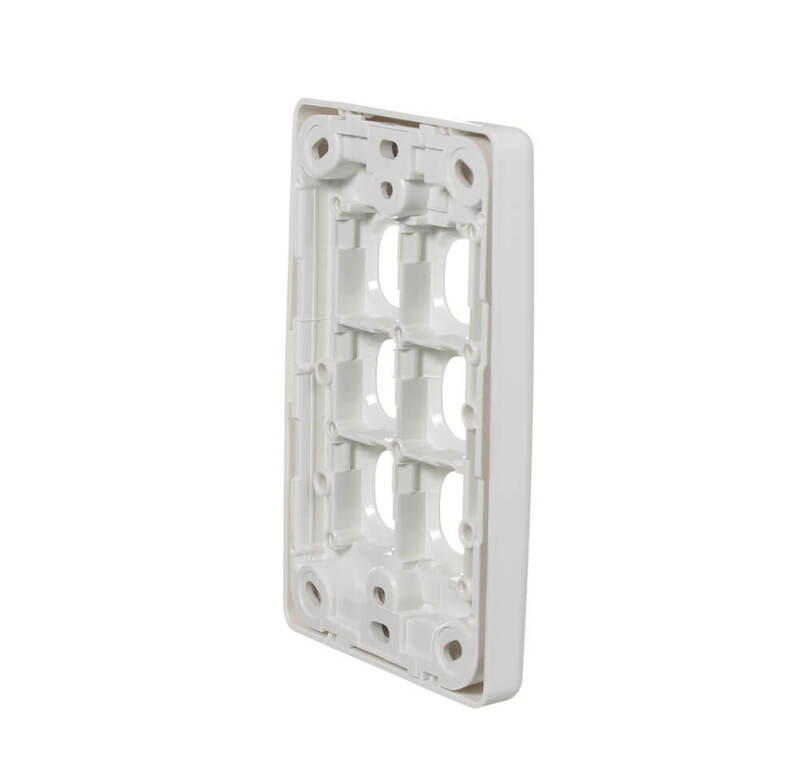 Clipsal 6 Gang Grid And Surround (2000 Series) 2036VHWE, 2036VH