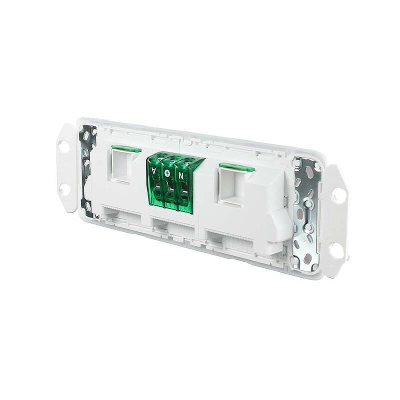 Clipsal Iconic 3015-4VW | Quad Power Point 10amp 250v Vivid White 3015/ ...