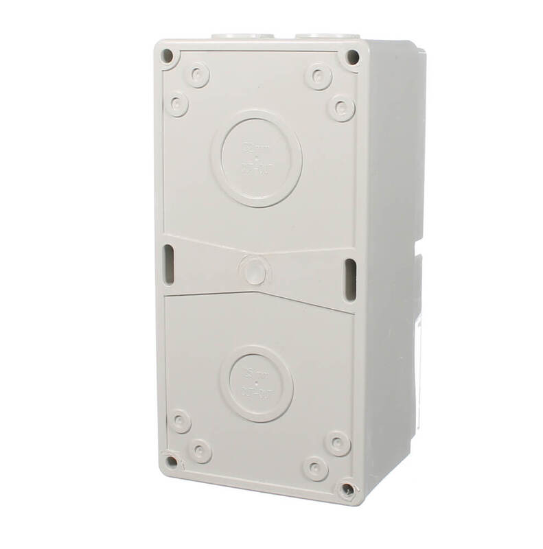 CLIPSAL 56C532 | 5 Pin 32Amp Combination Switched Socket 56 Series Grey