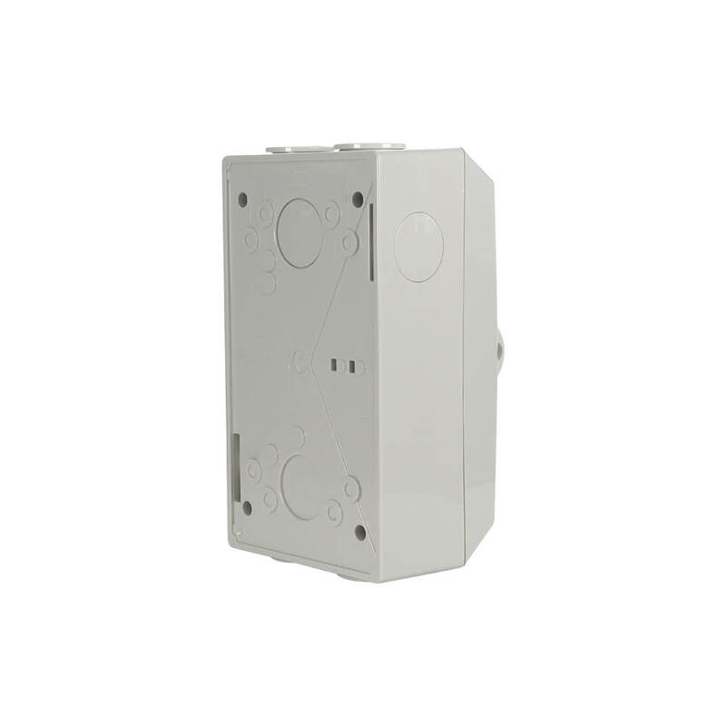 Clipsal WHB340-RG | Weatherproof Isolator 3 Pole 40 amp IP66 440V