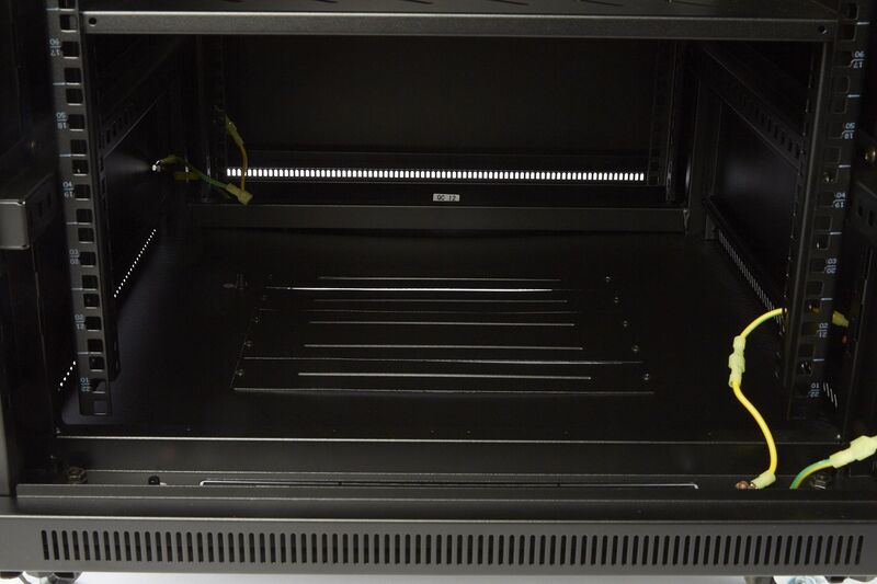 4Cabling 002.001.1880 | 18RU 19" 600 x 800 Freestanding Server Rack