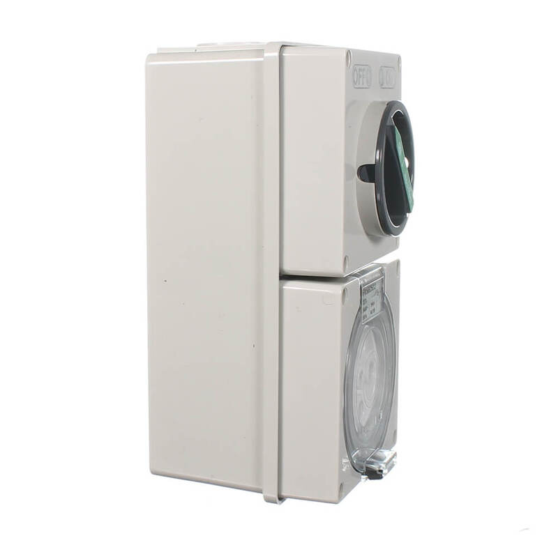 CLIPSAL EY56C532 | 5 Pin 32Amp Switched Socket Outlet IP66 | Easy56