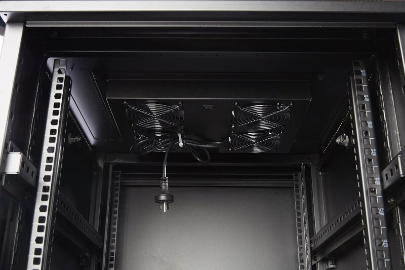 4Cabling 002.001.1880 | 18RU 19" 600 x 800 Freestanding Server Rack