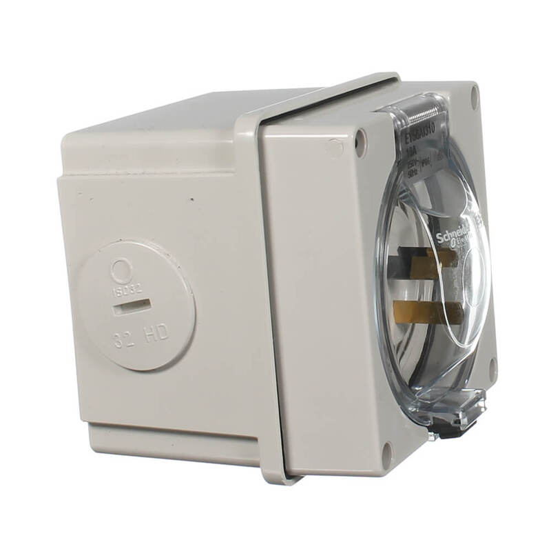 CLIPSAL EY56AI310 EASY56 | Appliance Inlet 3 Flat Pin 10Amp IP66 Rated