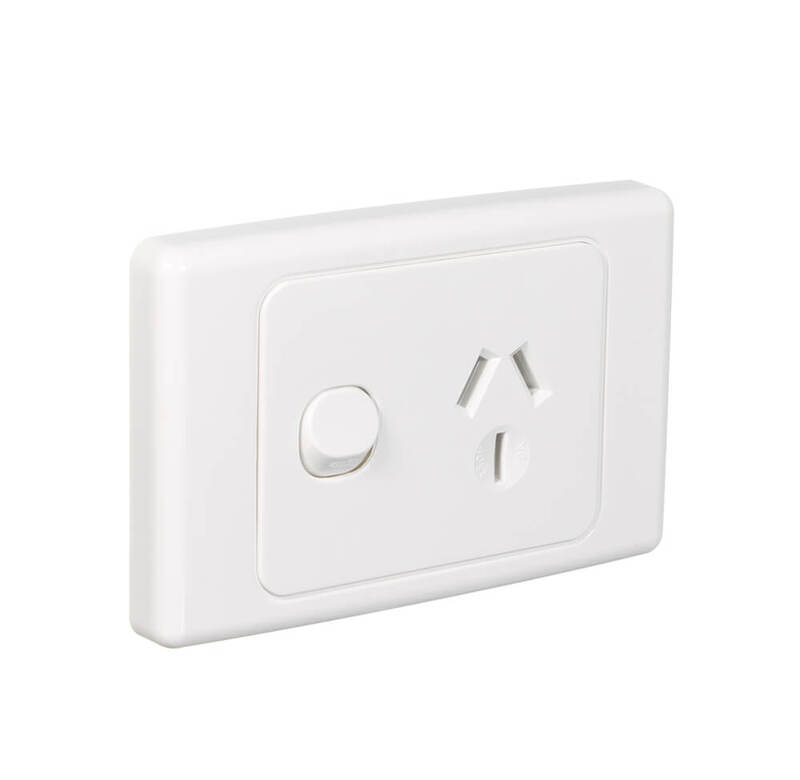 Clipsal 2015/20-WE | 20Amp Single Power Point White | 2000 Series ...