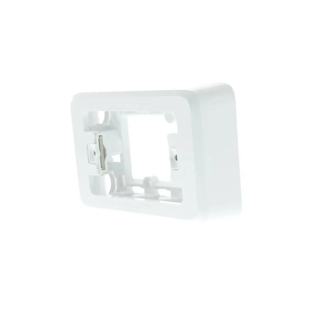 Clipsal Iconic 3000SM-VW | Iconic Shallow Mounting Block 32mm | Vivid White