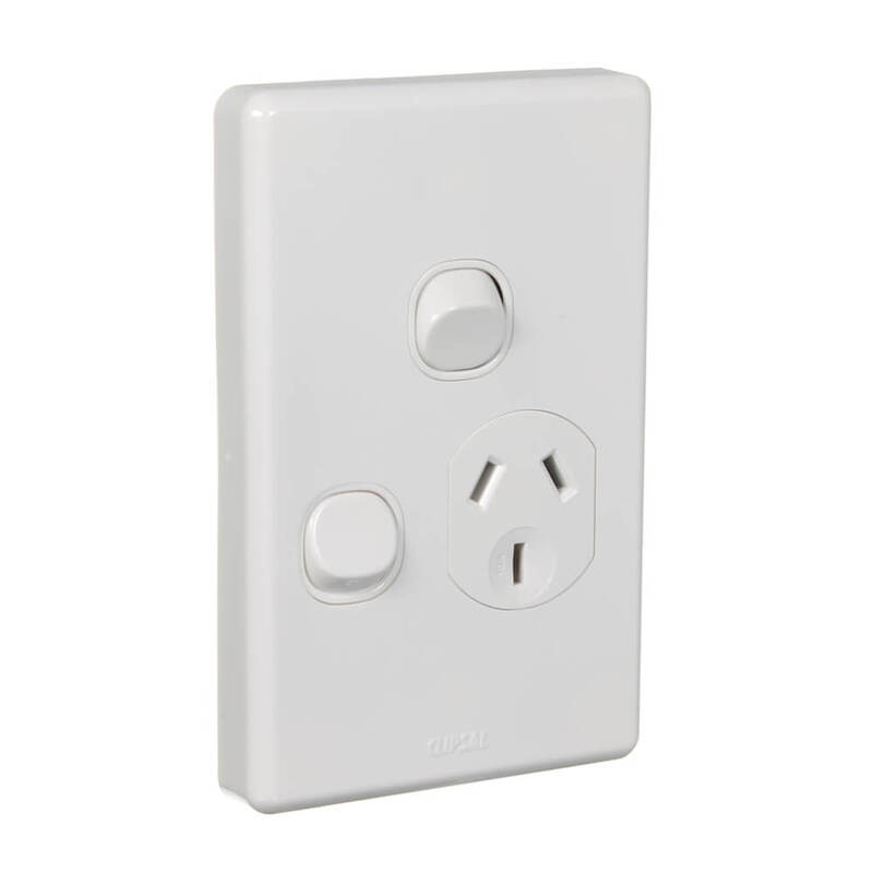 Clipsal Classic C2015VXA-WE | 10Amp Single Switch Socket Outlet ...